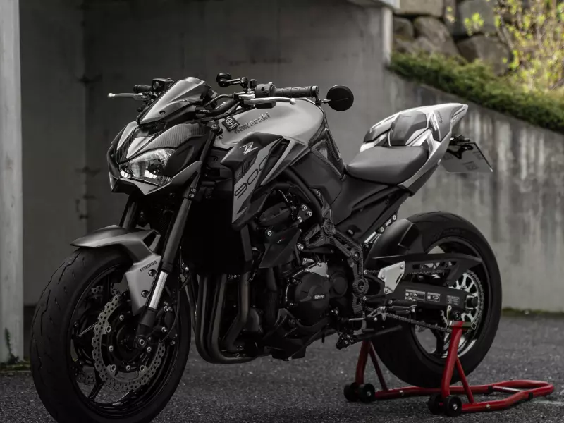 Guide de montage de votre béquille avant : les étapes à suivre - Moto ...
